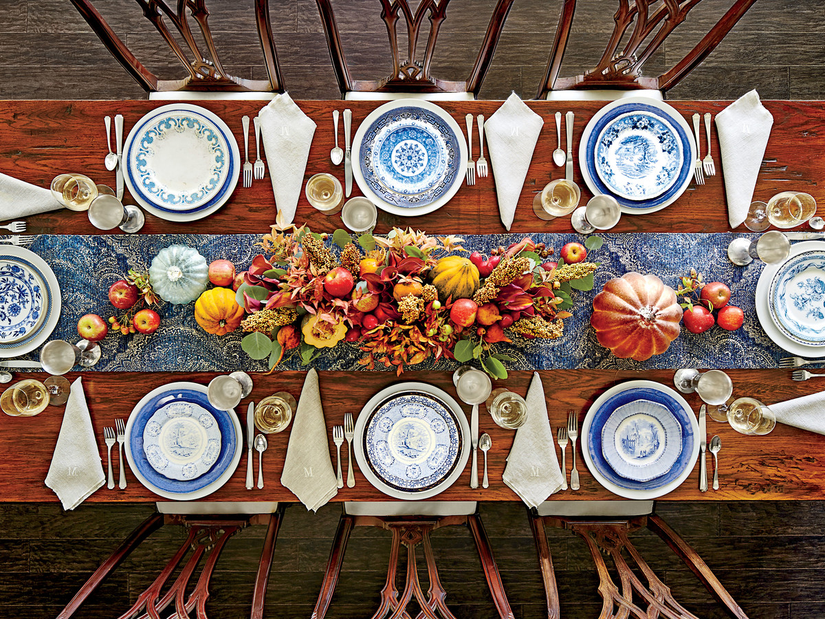 How to Set a Thanksgiving Table - Mindy Weiss