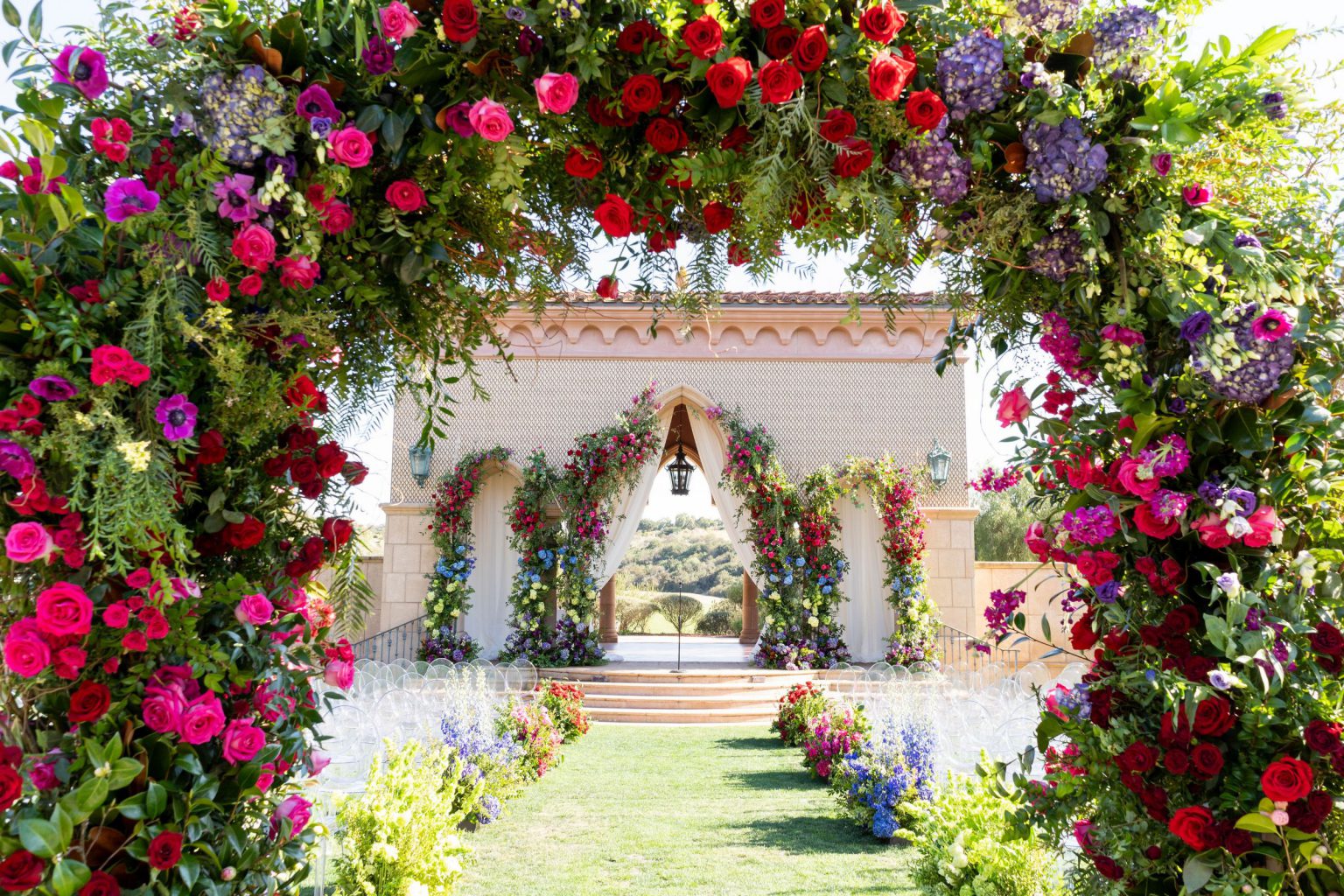 10 Wedding Ceremony Setups That Wow - Mindy Weiss